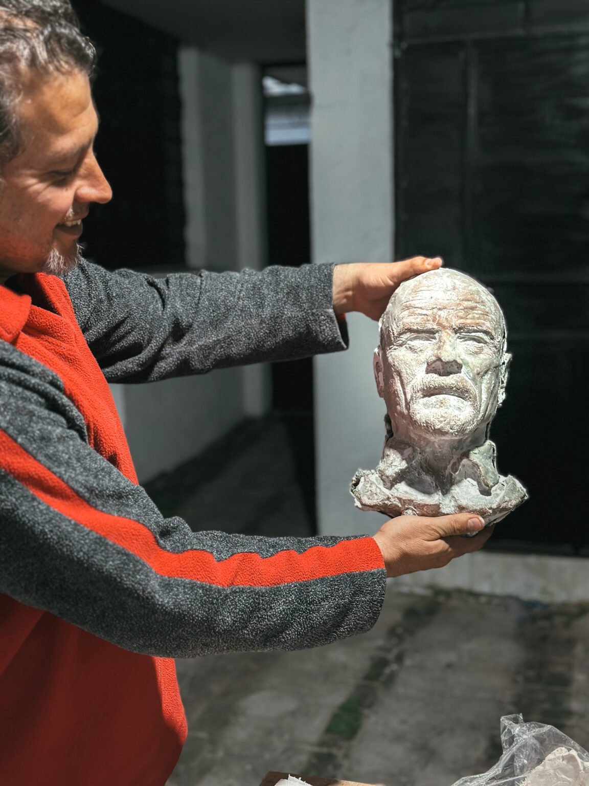 Curso de Escultura - Escuela de Arte Quiteño